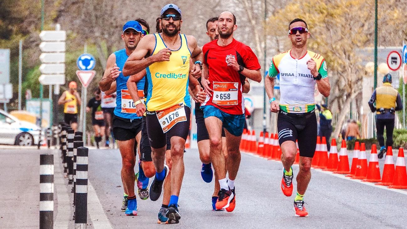 ¿Cómo entrenar y preparar mi cuerpo para una maratón? - Vitruve