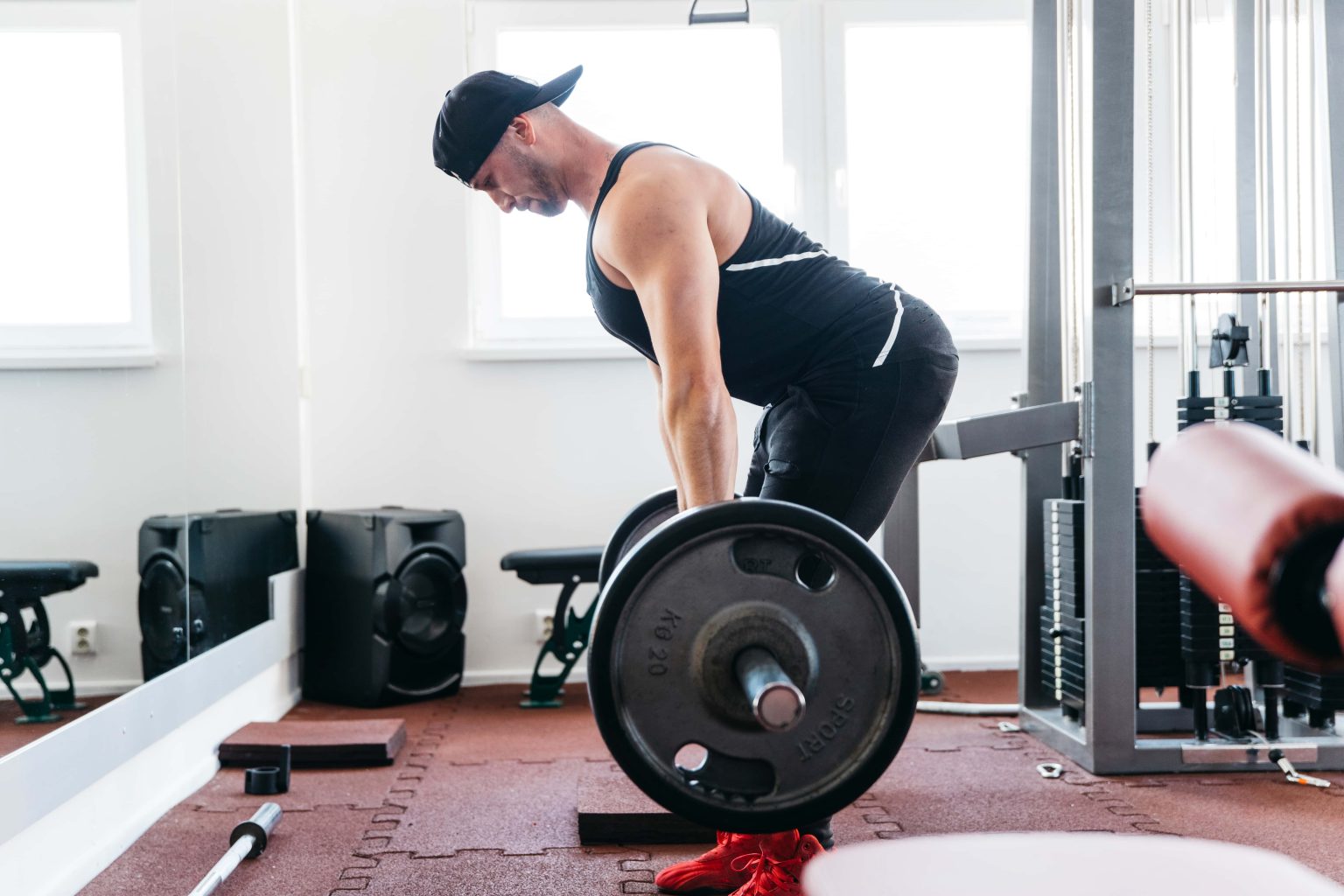 Barbell Rows: Exercise Guide, Tips and Benefits - Vitruve